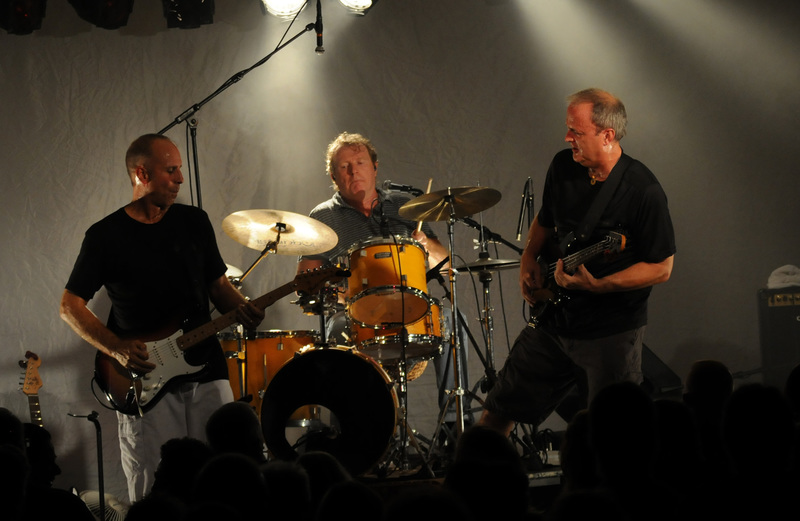 Stone Balloon Revival packs the house | Cape Gazette