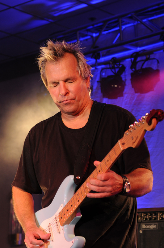 Stone Balloon Revival packs the house | Cape Gazette