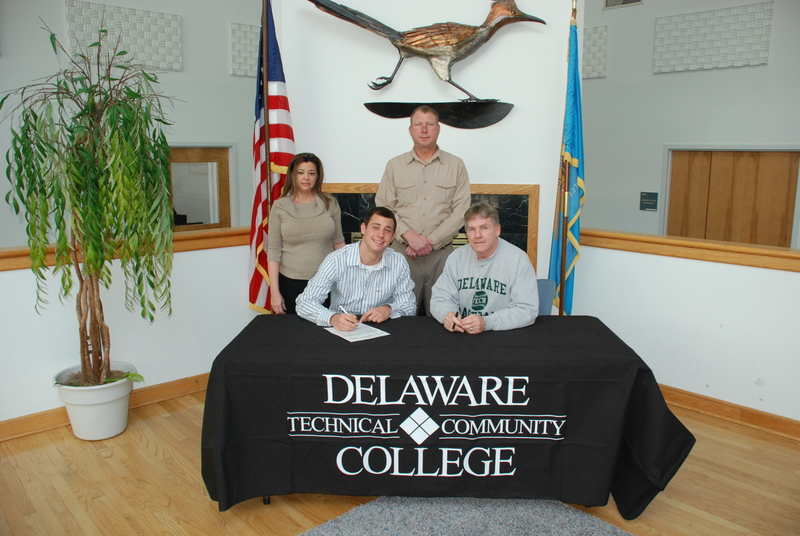 Brown to play baseball at Del Tech | Cape Gazette