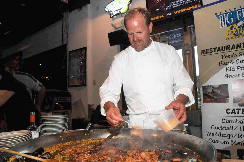 Celebrity chefs dish up delicacies at Meals on Wheels brunch | Cape Gazette