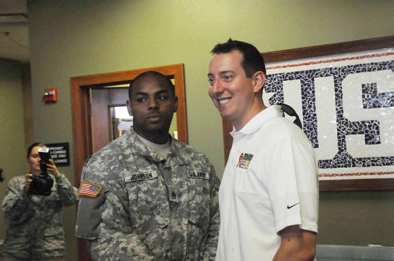 Kyle Busch visits and donates to Airmen | Cape Gazette