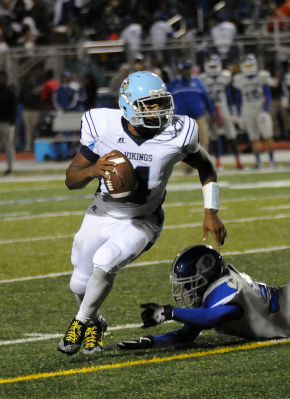 Cape football doubles down Dover 40-20 in wild-and-crazy game | Cape ...