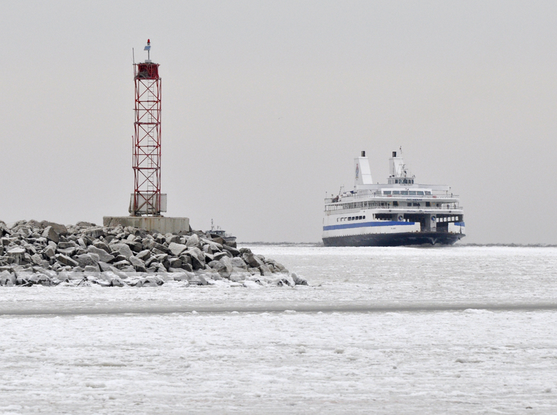 Cold snap freezes over Delaware Bay | Cape Gazette