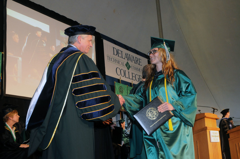 Del Tech holds 2015 Commencement | Cape Gazette