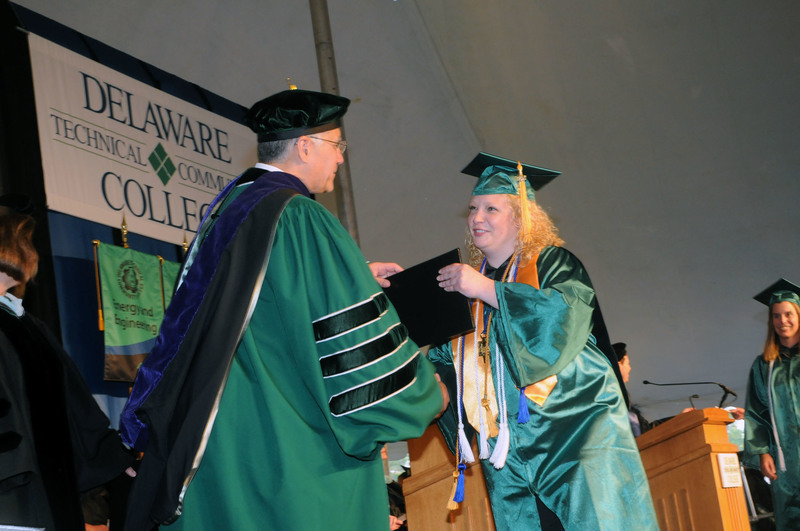 Del Tech holds 2015 Commencement | Cape Gazette