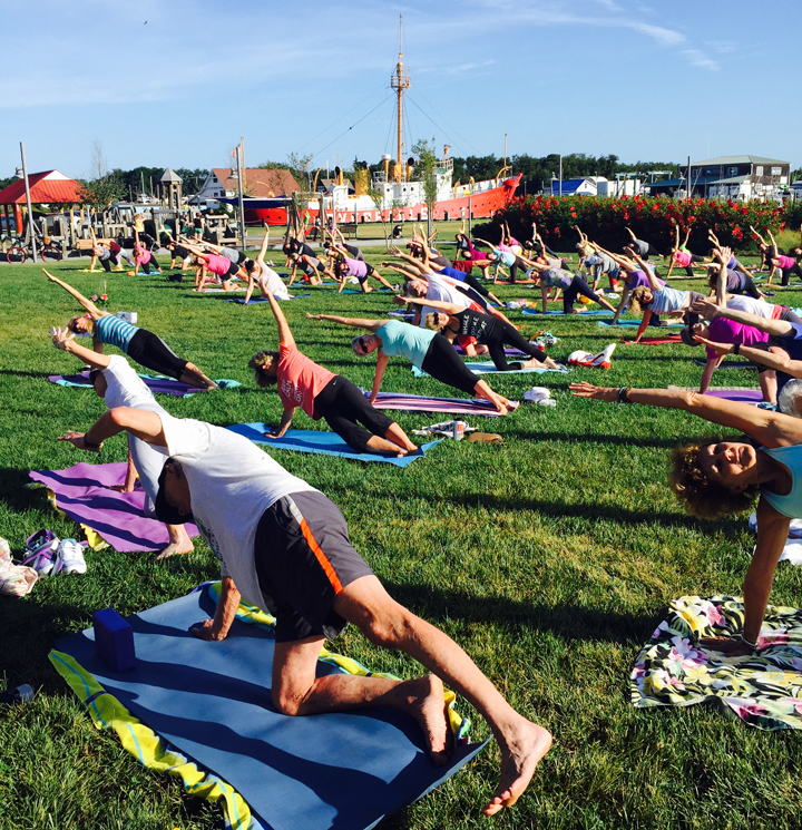 Dimitra Yoga donates to Friends of Lewes Canalfront Park | Cape Gazette