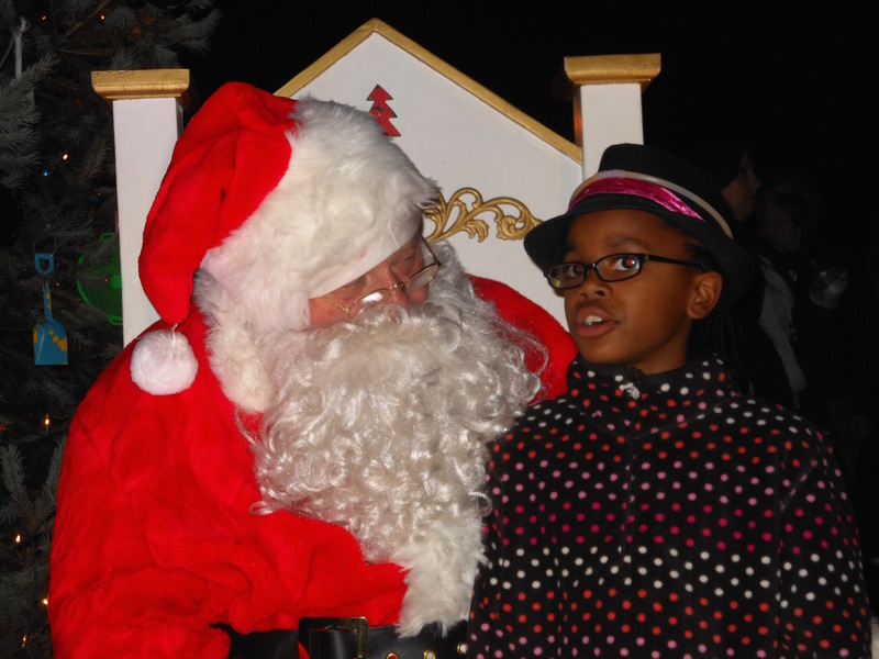 Dewey sips, shops, celebrates Christmas | Cape Gazette