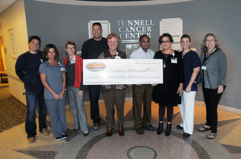 Paradise Grill donates to Tunnell Cancer Center | Cape Gazette