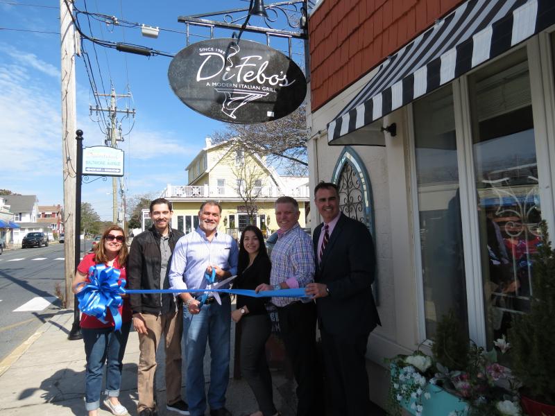 DiFebo's Rehoboth cuts ribbon for second season | Cape Gazette