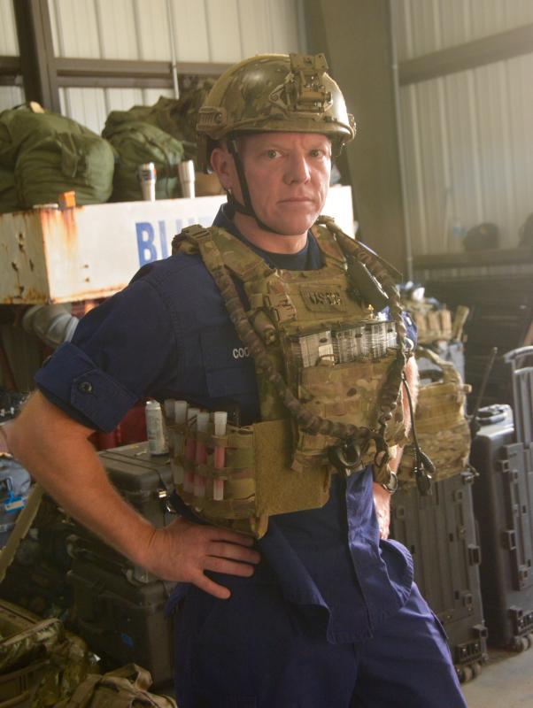 Coast Guard's counterterrorism unit trains in Lewes | Cape Gazette