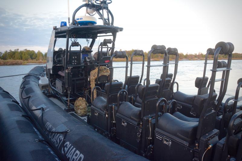 Coast Guard's counterterrorism unit trains in Lewes | Cape Gazette