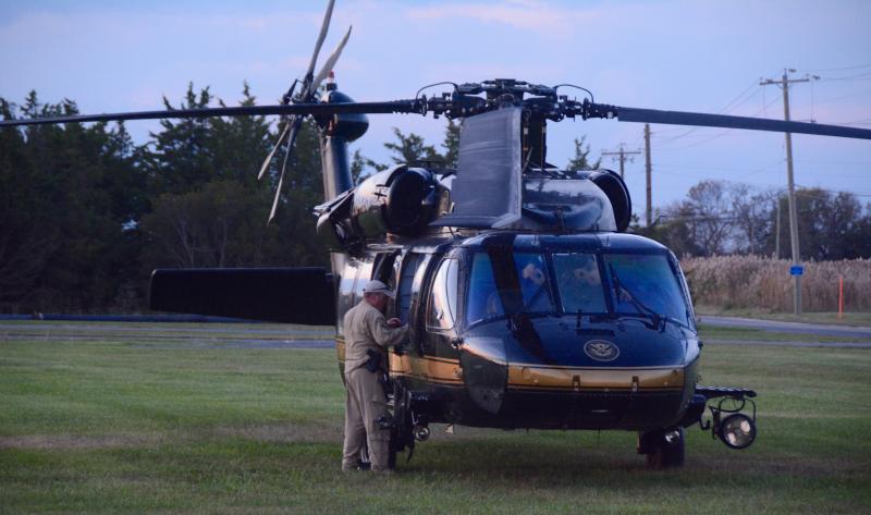 Coast Guard's counterterrorism unit trains in Lewes | Cape Gazette