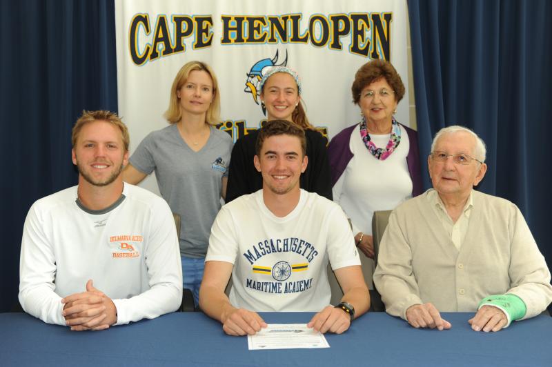 Spring signings in the rotunda bring out family and friends | Cape Gazette