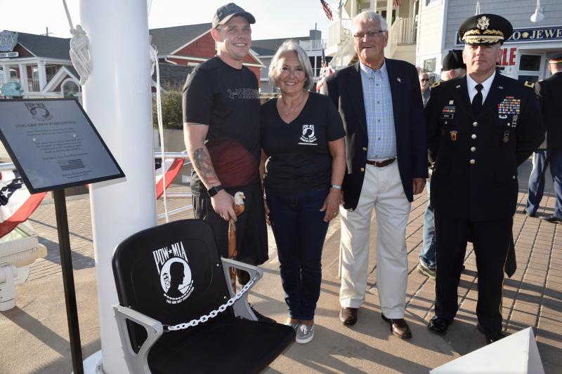 Chair of Honor unveiled in Bethany Beach | Cape Gazette