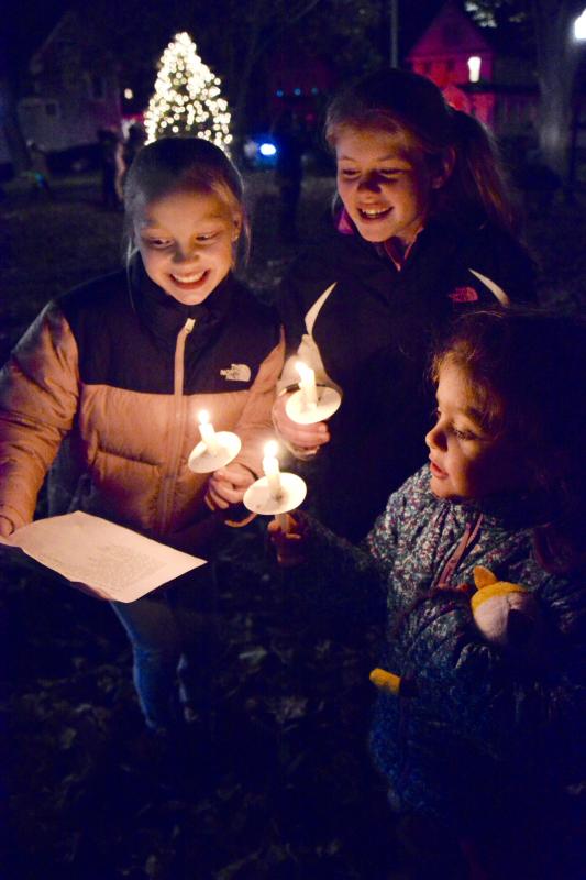 ‘Tis the season for the Lewes Christmas Parade | Cape Gazette