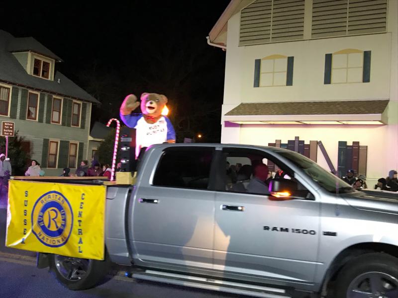 Milton hosts annual Christmas parade | Cape Gazette