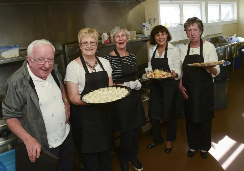 Friends taste wine, beer, and cheese in the park | Cape Gazette