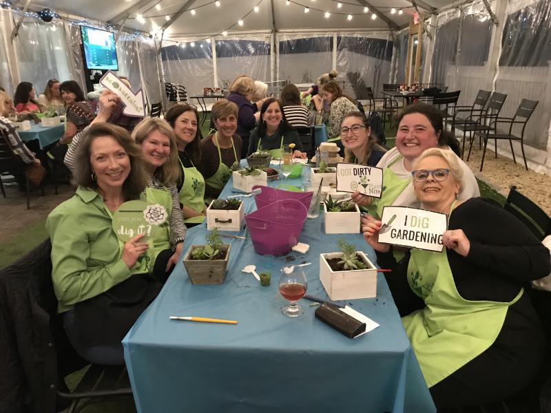 Delaware Humane supporters enjoy plant nite fundraiser | Cape Gazette