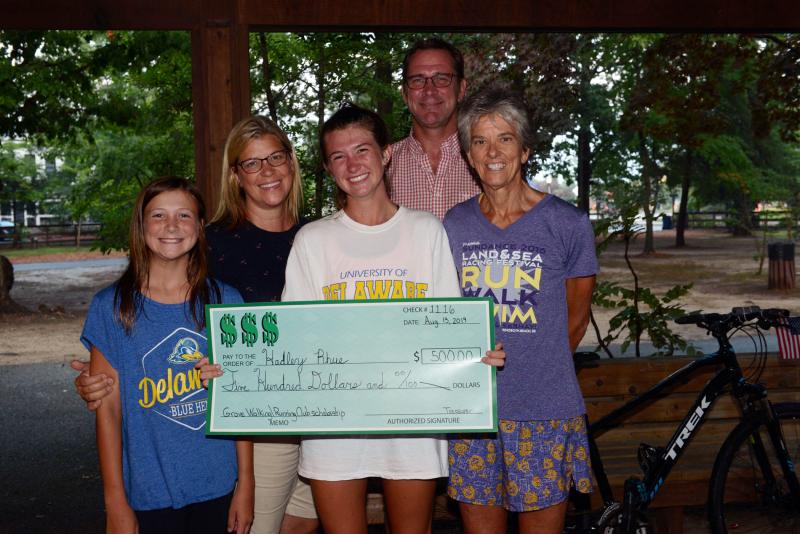 Grove Running Club presents scholarship | Cape Gazette