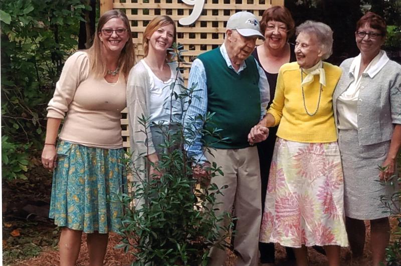 Robert Finch celebrates 90th birthday surrounded by family | Cape Gazette