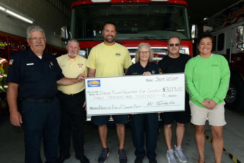 Paradise Grill donates to Indian River Fire Company | Cape Gazette