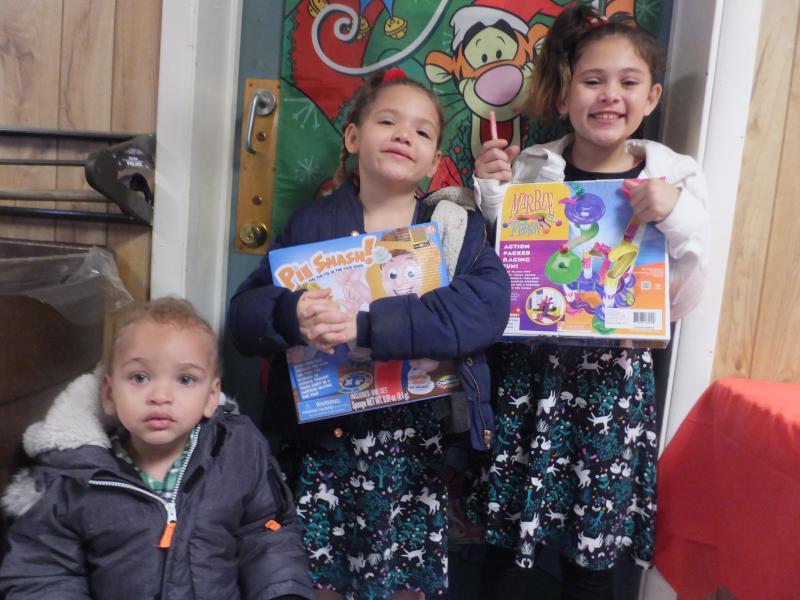 Broadkiln VFW Post 6984 hosts children’s Christmas party | Cape Gazette