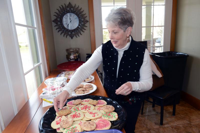 Villages of Five Points holds holiday bazaar | Cape Gazette