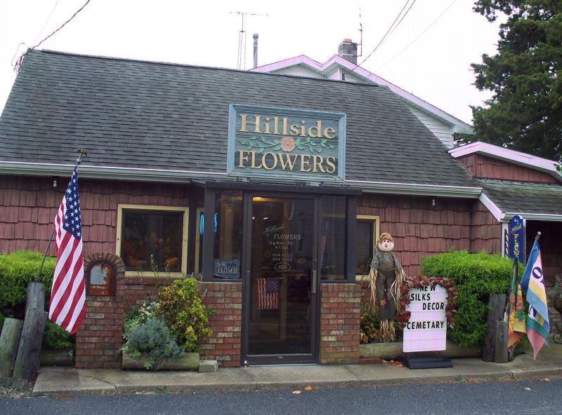 Give flowers from Hillside Flowers this holiday | Cape Gazette