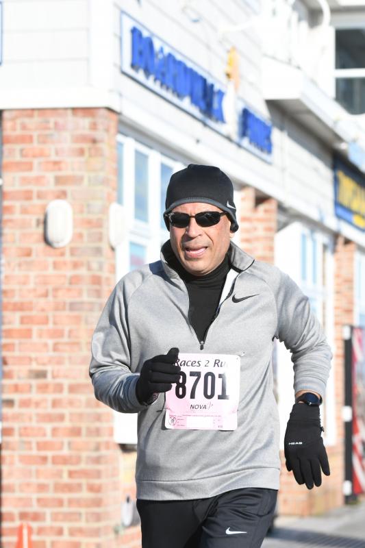 Hair of the Dog races attract fit families and their canines | Cape Gazette