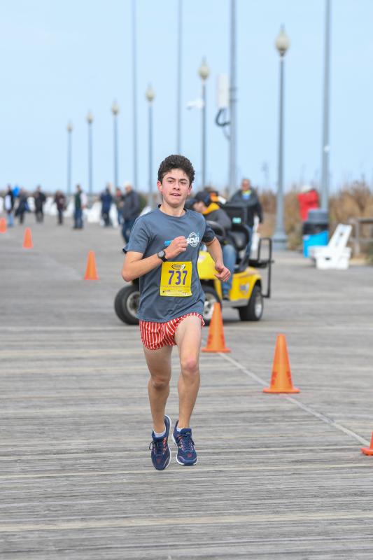 Race into the New Year 5K won by California kid on Rehoboth Boardwalk ...
