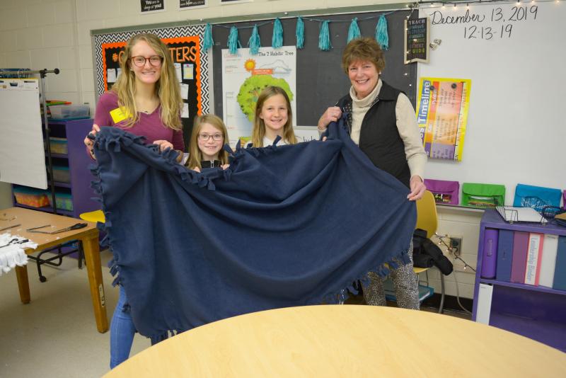 Shields CAP students make blankets for Project Linus | Cape Gazette