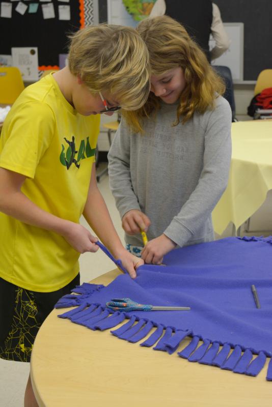 Shields CAP students make blankets for Project Linus | Cape Gazette
