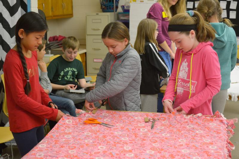 Shields CAP students make blankets for Project Linus | Cape Gazette