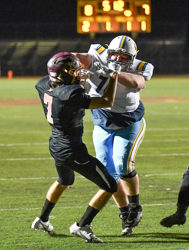 Cape sails past the Bucs 41-28 | Cape Gazette