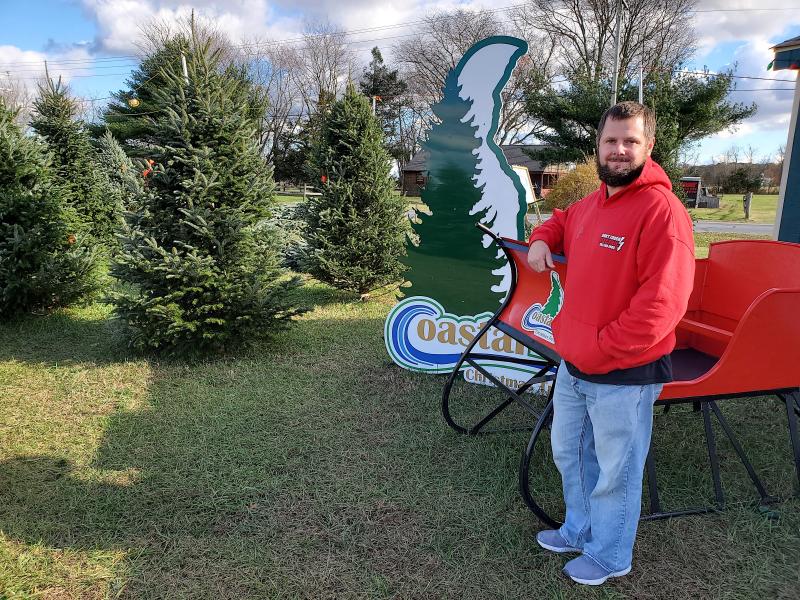 Don’t Touch Electric bringing holiday cheer to those in need | Cape Gazette
