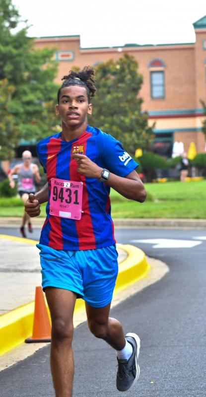 Dylan Smiley and Justin Krebs leaders of the pack at Harry K 5K | Cape ...