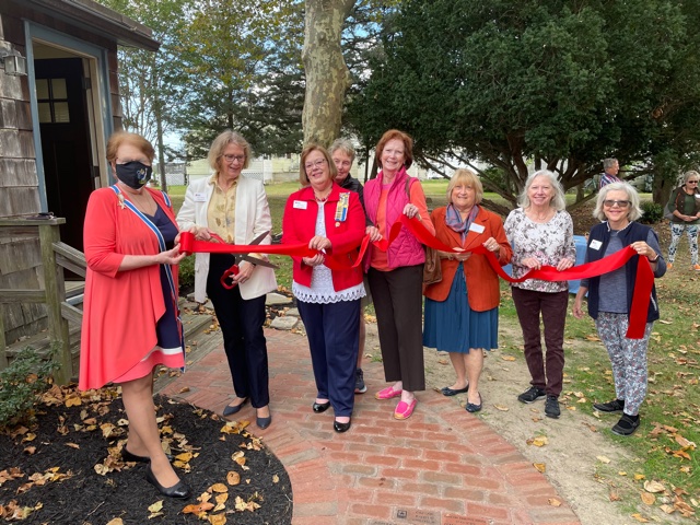 Col. David Hall DAR chapter cuts ribbon on new walkway | Cape Gazette