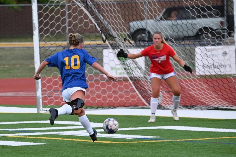 Gold girls’ soccer victorious over Blue squad | Cape Gazette