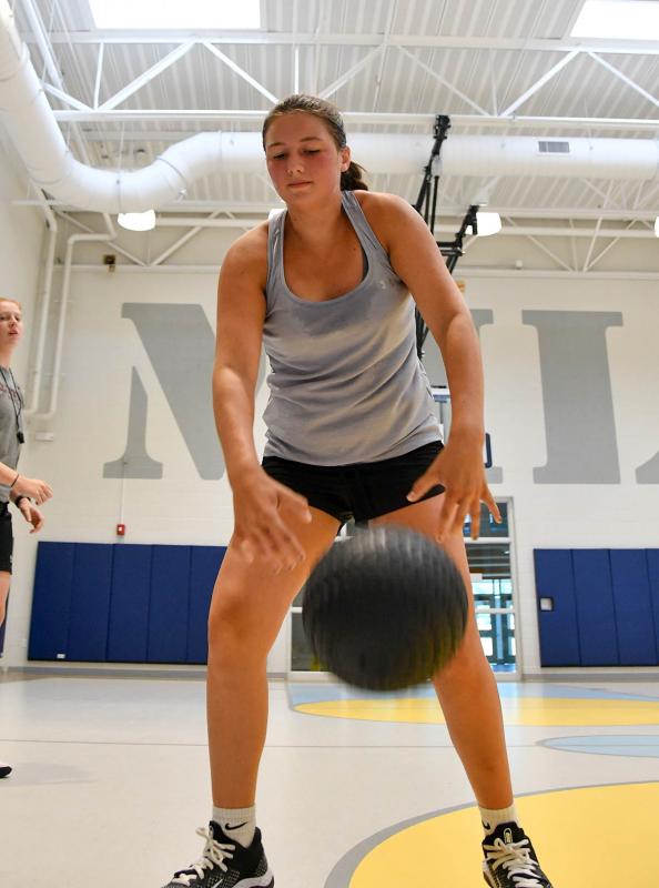 OutTrain Hoops Camp hits the hardwood at Milton Elementary | Cape Gazette