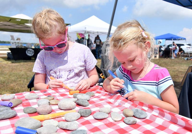 Colestrong brings hope and funds to teen cancer patients | Cape Gazette