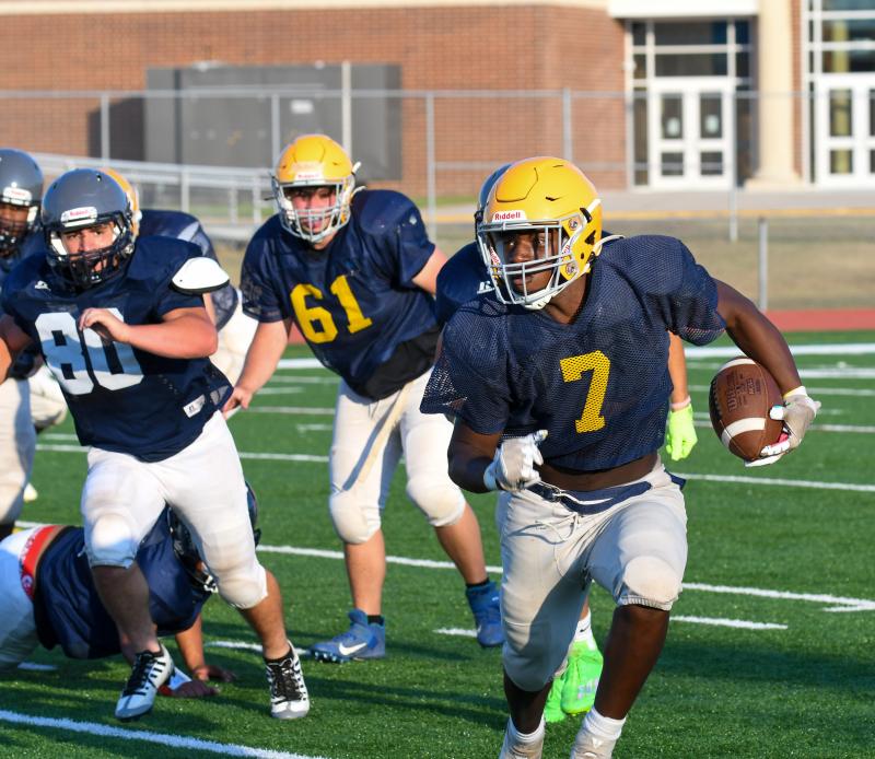 Football’s long preseason transitions into short game week | Cape Gazette