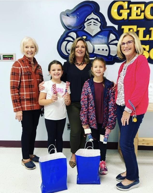 Nathaniel Mitchell DAR donates patriotic pencils to local schools ...