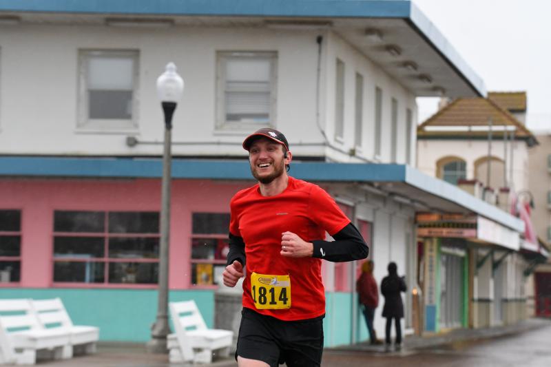 Love of running motivates athletes enduring harsh conditions | Cape Gazette