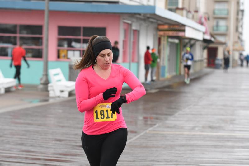 Love of running motivates athletes enduring harsh conditions | Cape Gazette