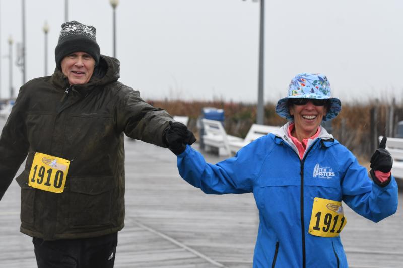 Love of running motivates athletes enduring harsh conditions | Cape Gazette