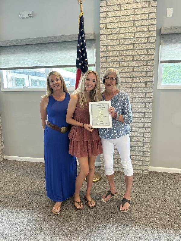 Angola by the Bay Sea Gals group awards annual scholarship | Cape Gazette