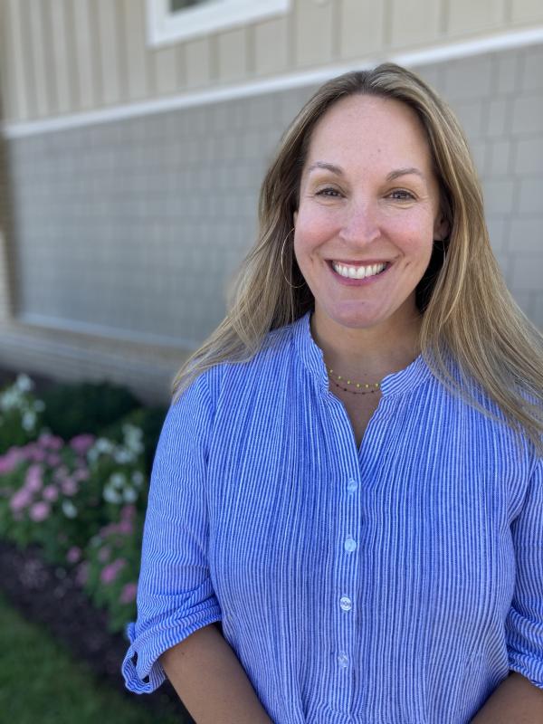 Lewes library welcomes new director, board members | Cape Gazette