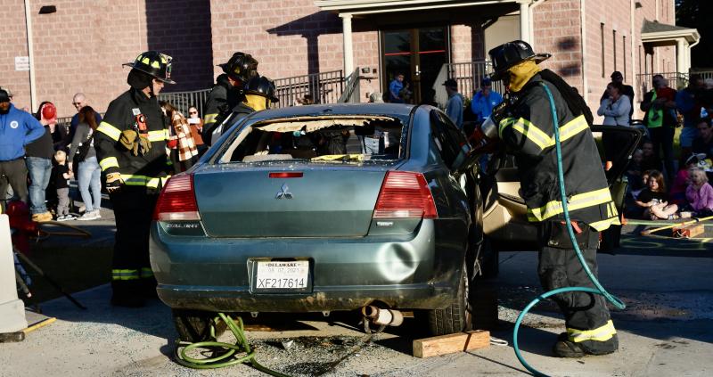 Perfect night for Lewes Fire Department open house | Cape Gazette