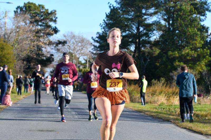 Friendsgiving 5K attracts 444 runners | Cape Gazette