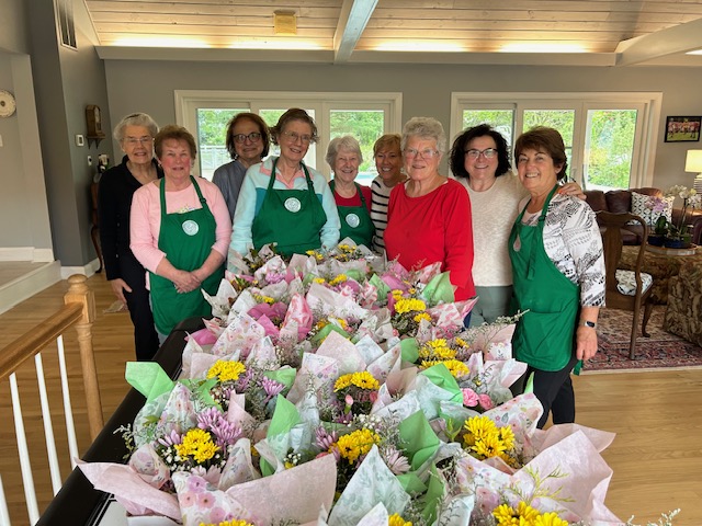 Sussex Gardeners bouquets help kids in need honor mothers | Cape Gazette